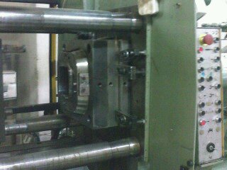 ТПА Netstal 150 и комплект прессформ «ведро квадратное 2,3 литра ...