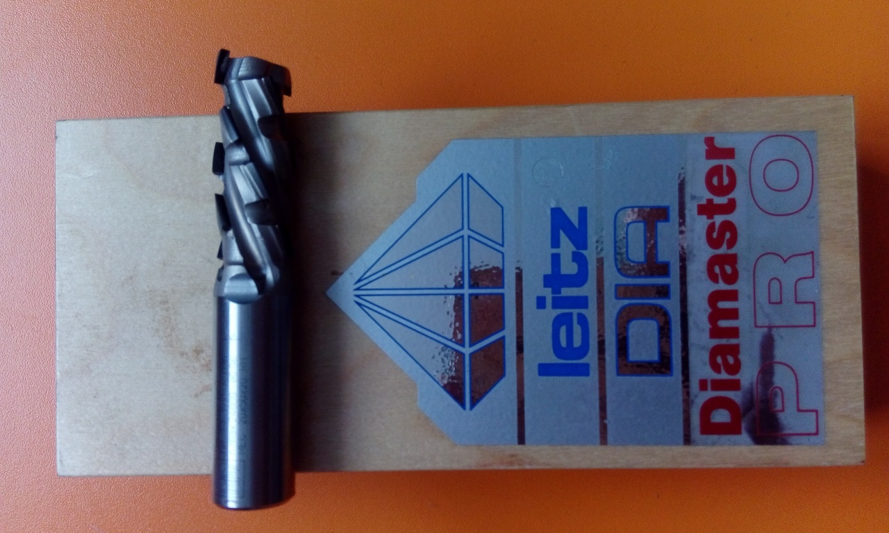 новые фрезы и сверла для обработки ДСП МДФ пластика купить в ...