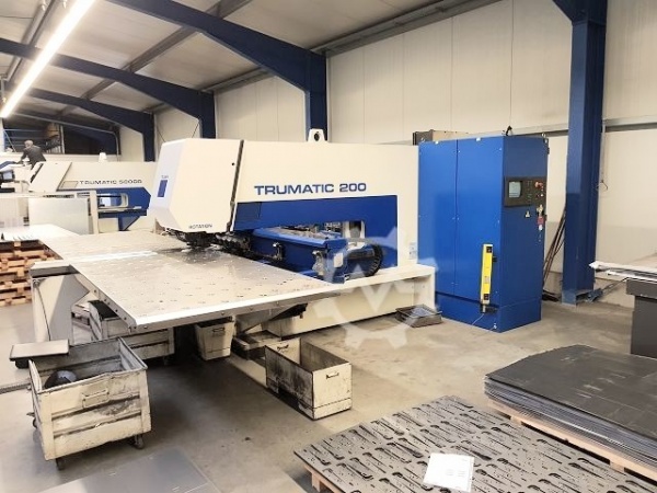 Координатно-пробивной пресс TRUMPF TRUMATIC 200 RC купить б/у в Москве ...