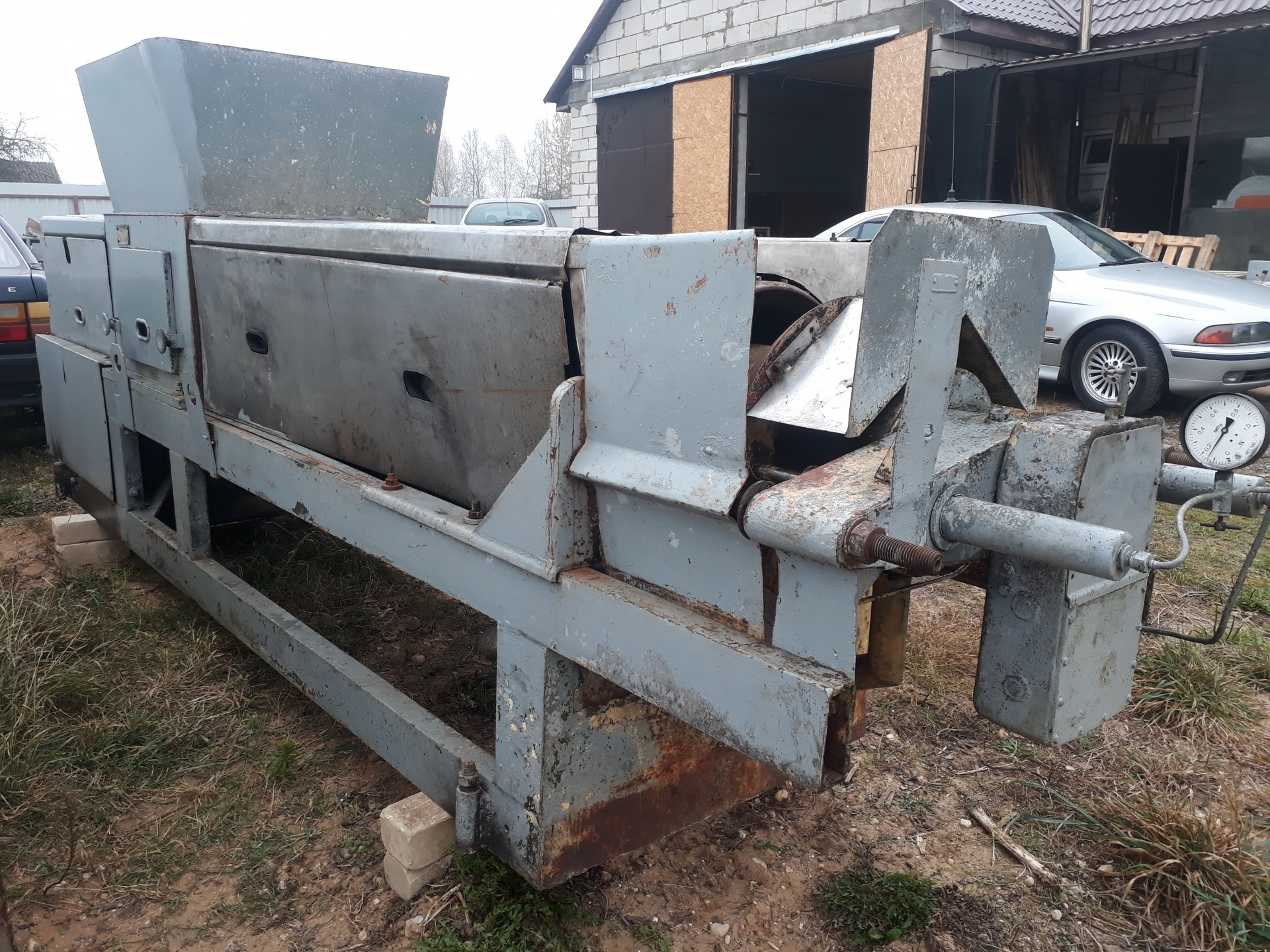 Пресс шнековый для переработки яблок ПЯ-5, ВПШ-5 купить Б/У в Слуцке по ...